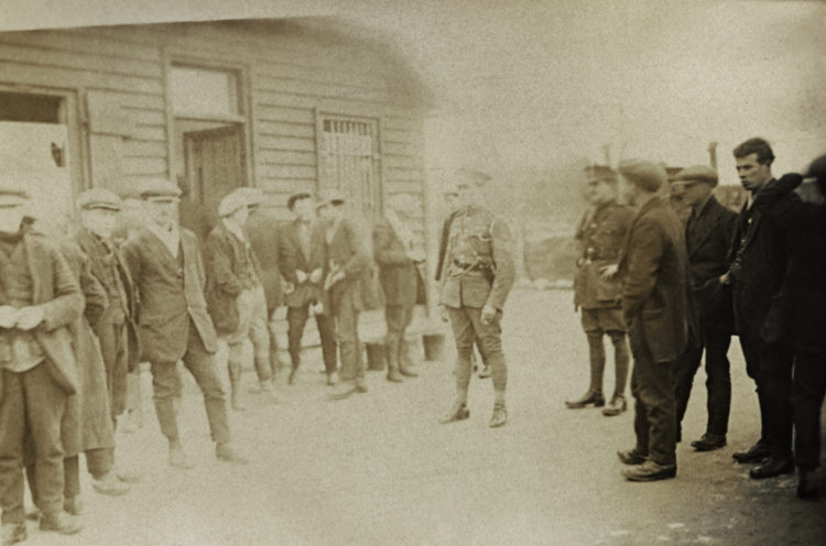 Ireland at War: Photos from the Sean Sexton Collection